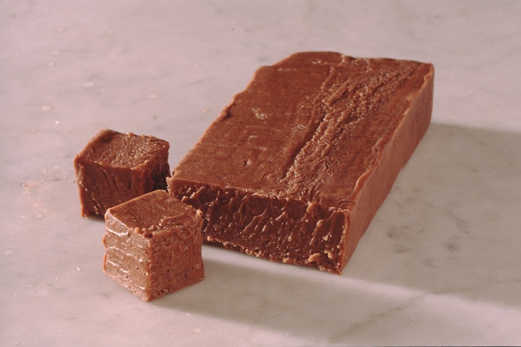 6 Slice (3 lb.) Fudge Gift Box - Alaskan Fudge Company