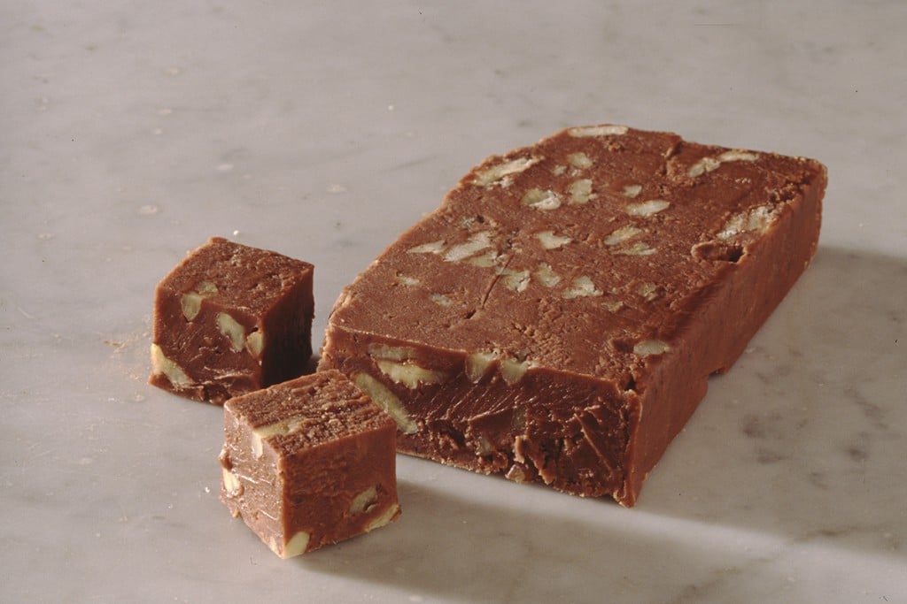 6 Slice (3 lb.) Fudge Gift Box - Alaskan Fudge Company